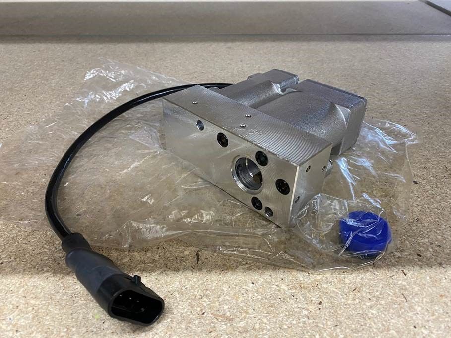 MERLO ACTUATOR VALVE 76184 76184 45534483 47053988 61353693 086555 ...